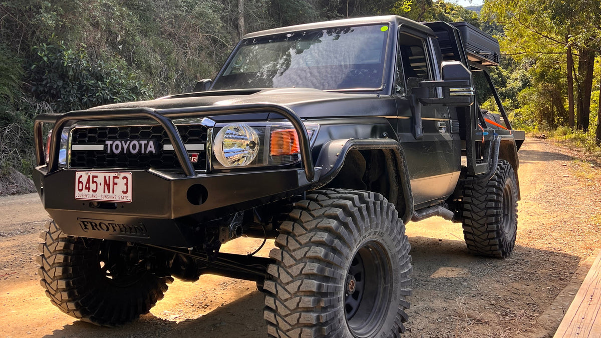 70 SERIES V8 OFFROAD PRERUNNER BAR| FROTH BROS MEDIA