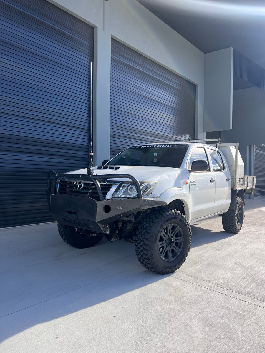 HILUX N70 PRE RUNNER BAR| FROTH BROS MEDIA